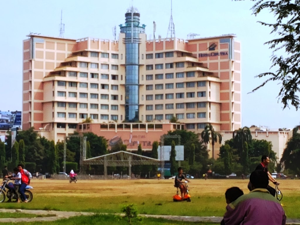 GEDUNG DI INDONESIA: Hotel Ciputra Semarang