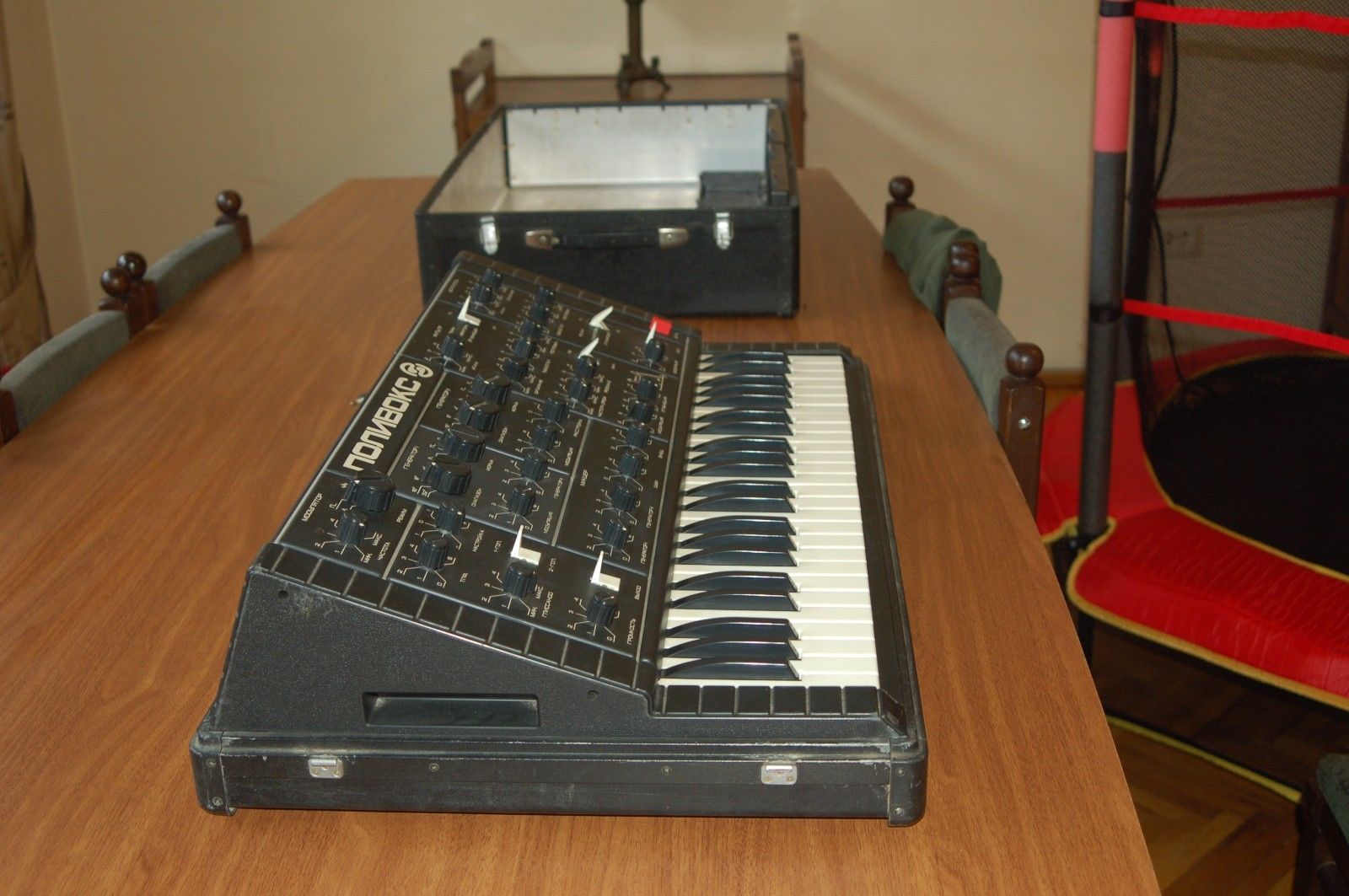 MATRIXSYNTH: POLIVOKS VINTAGE USSR SOVIET ANALOG SYNTHESIZER SN 0490496