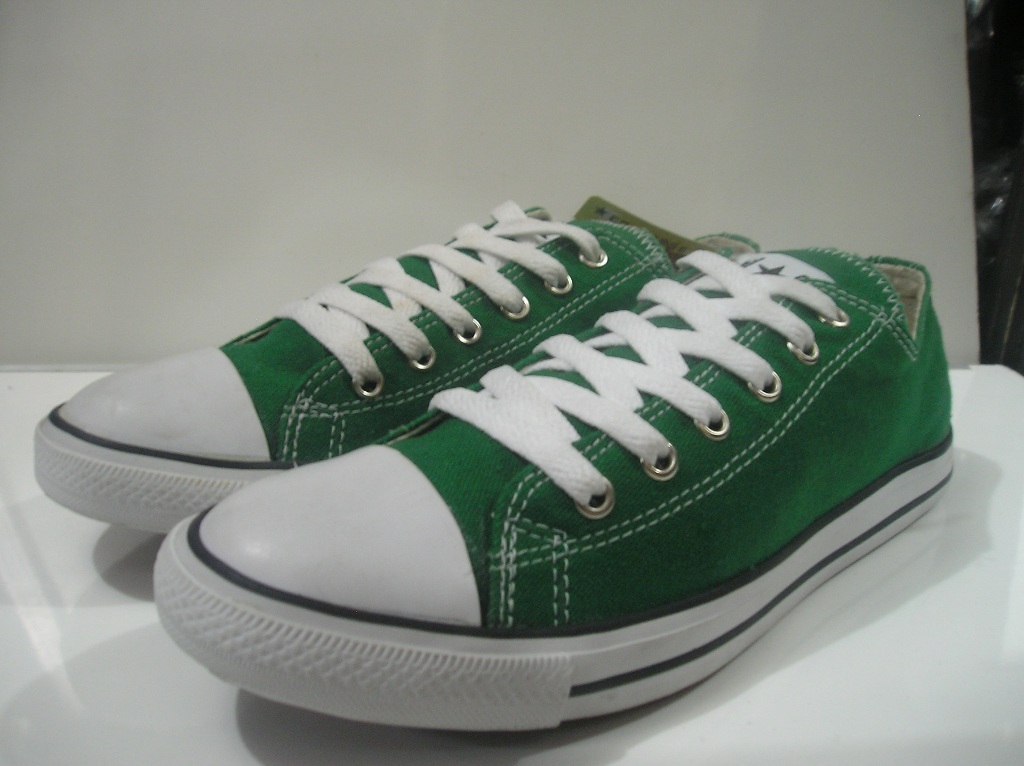 sepatu: Sepatu converse all star