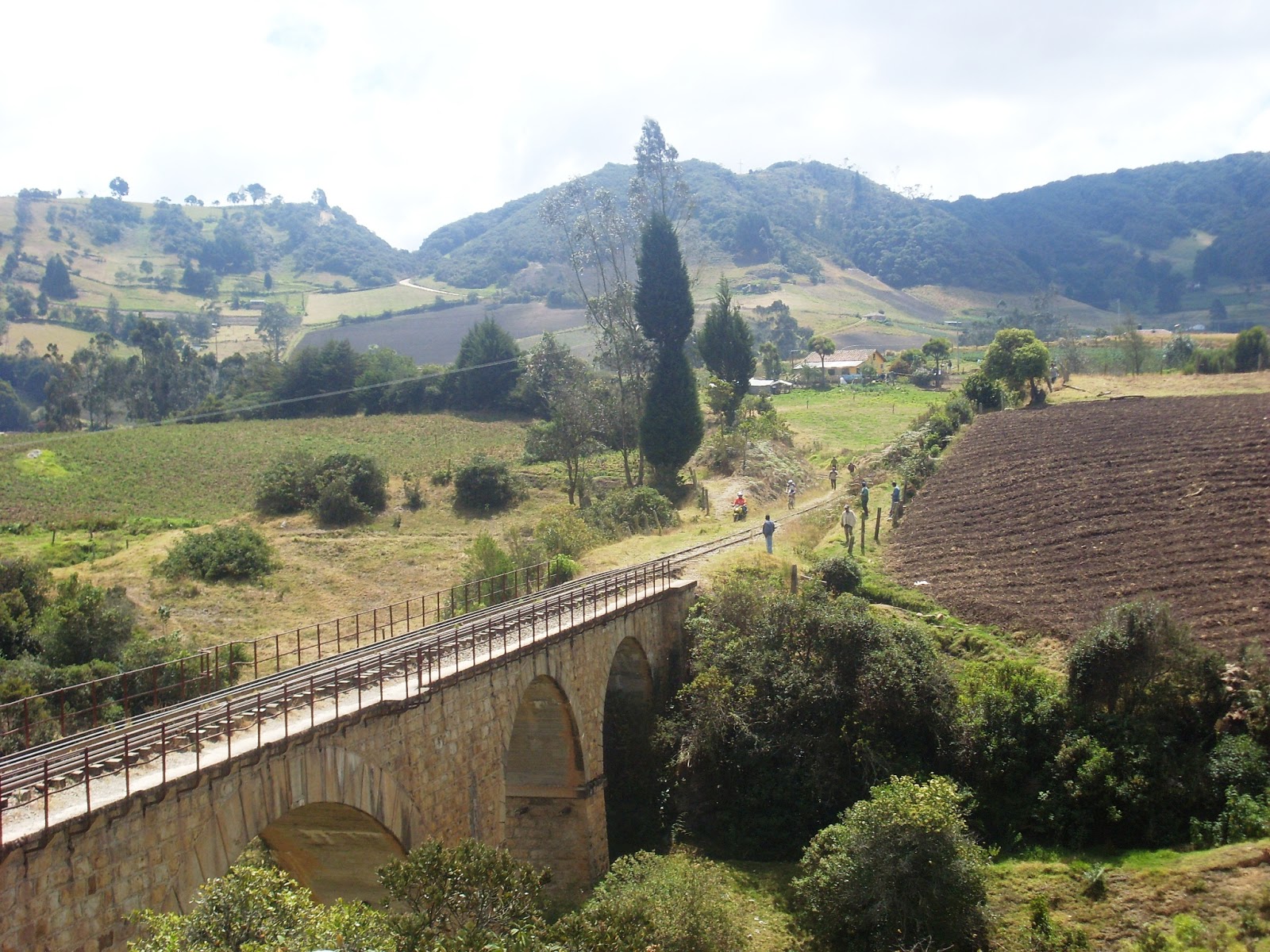 CAMINOS GUANENTA "TU HISTORIA EN EL MUNDO"