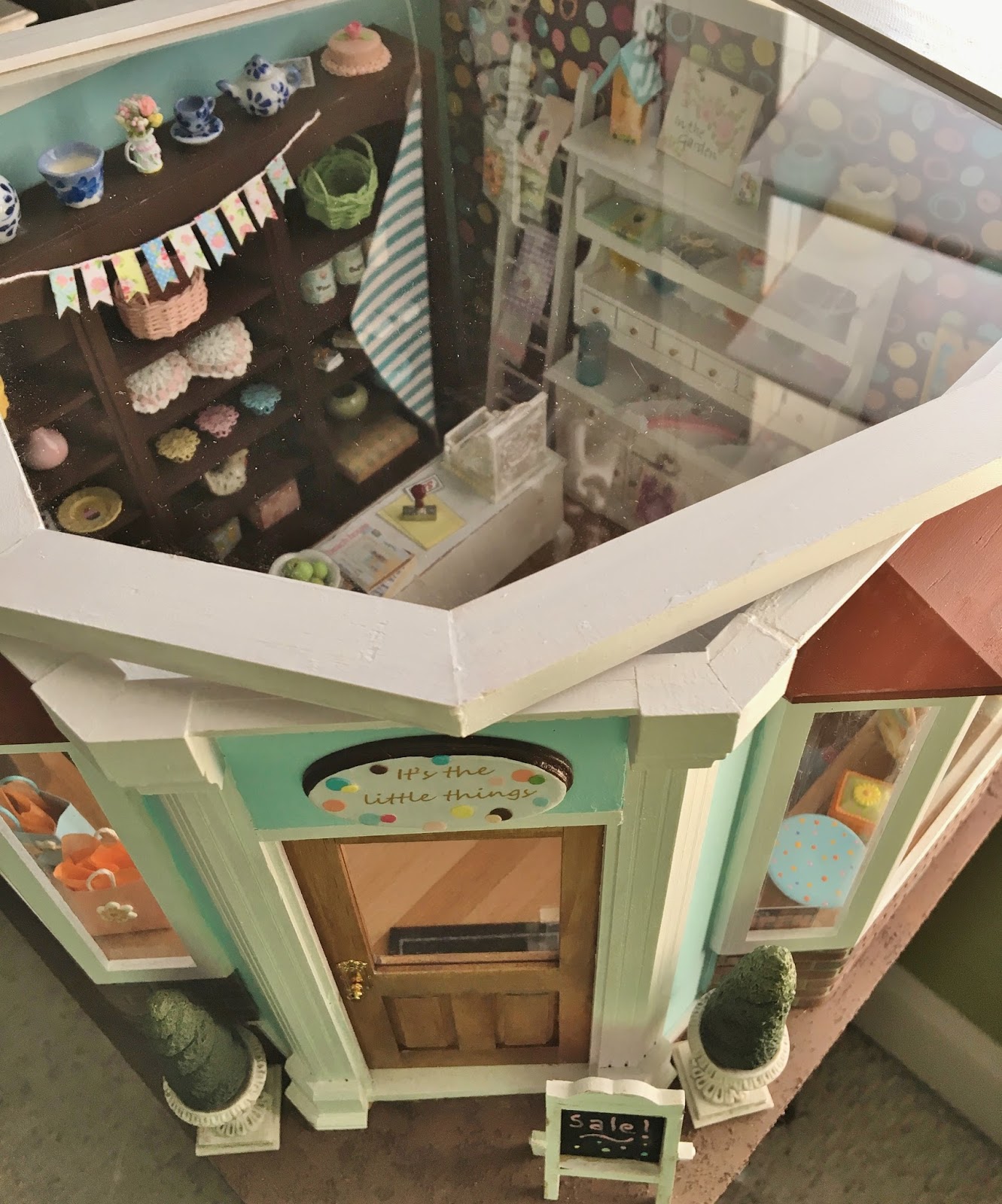 Little Things By Anna: Miniature Corner Gift Shop