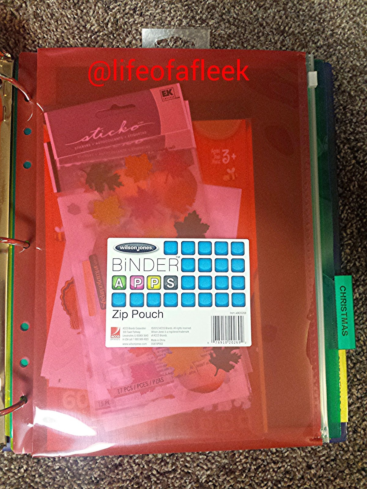 Life of a Fleek: Sticker Binder