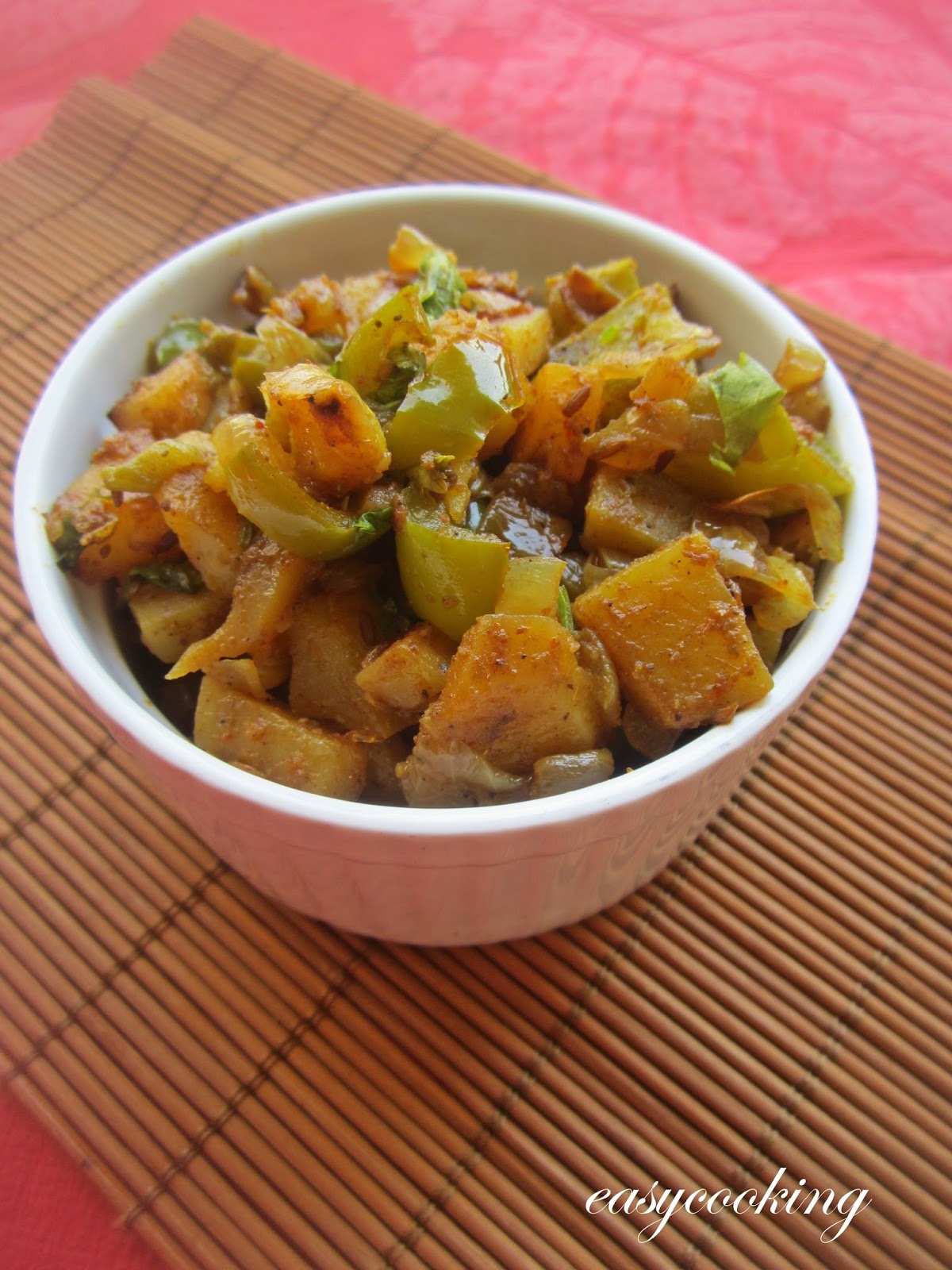 Easycooking: Aloo Capsicum Sabzi | Dry Sabzi for Roti