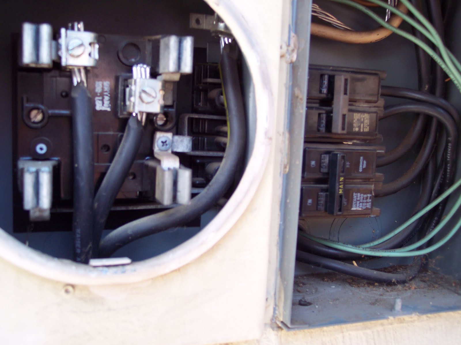 2121 Interbay Drive: Electric Meter Socket & Load Center