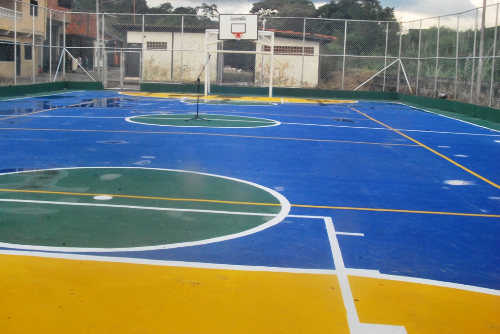 Instituto del Deporte Tachirense GDT : Gobernador rehabilitó cancha ...