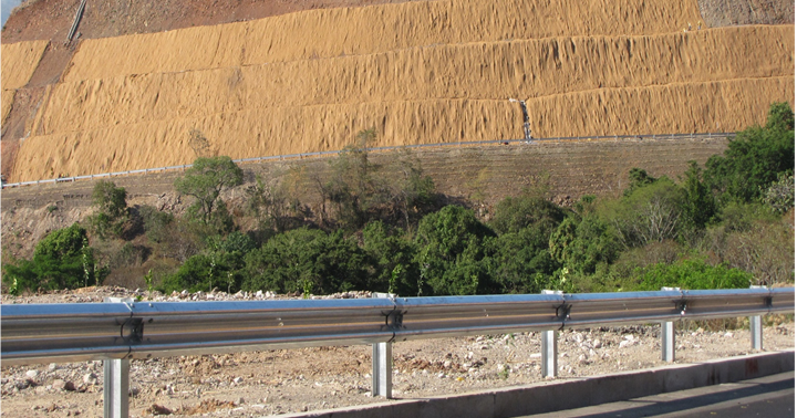 ¿Modelación de estabilidad de taludes?