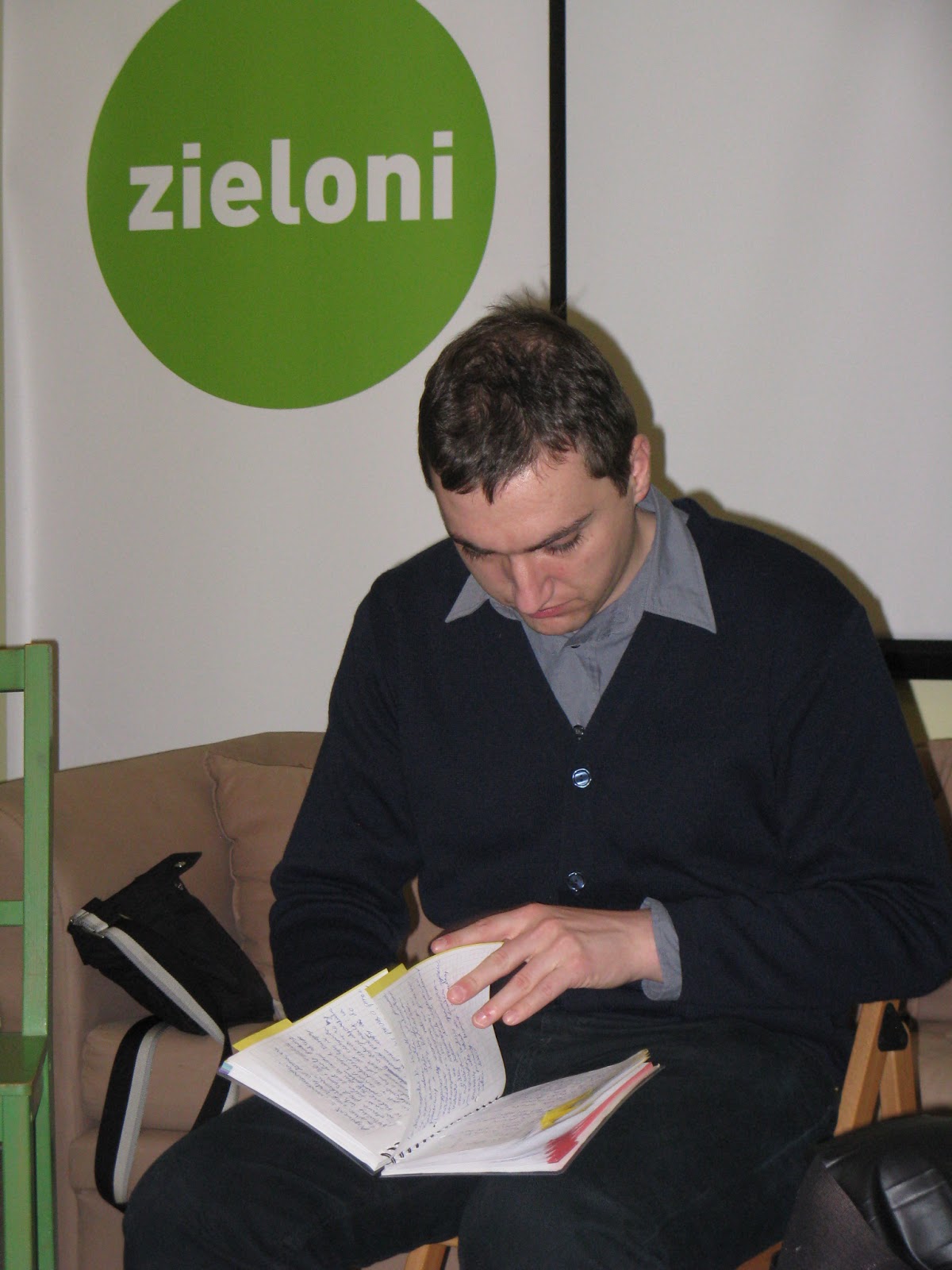 Zieloni Warszawa: Bez słów: Maska twardziela