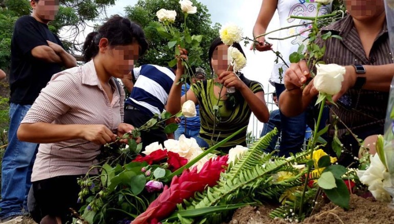 Los Trinos de la Palabra: EL DÍA DE MI ENTIERRO