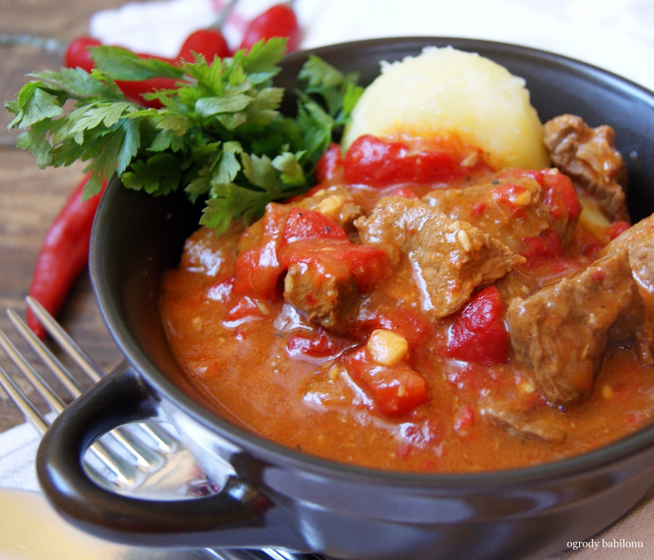 ogrody babilonu: gulasz węgierski