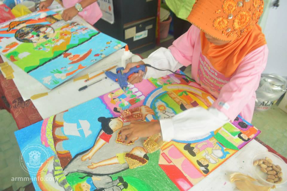 DAF-ARMM holds mosaic poster-making contest - Lanao del Sur In Focus