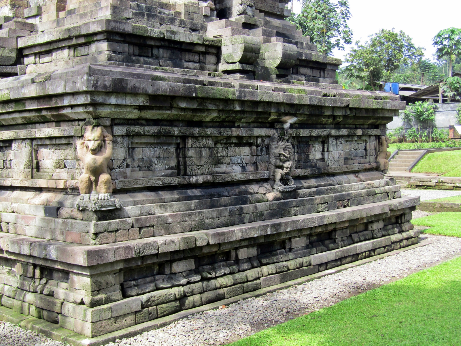 Membaca Bakti Anusapati pada Relief Candi Kidal Malang
