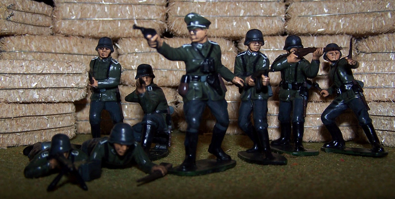 WWII Plastic Toy Soldiers: Airfix - Toy Soldiers