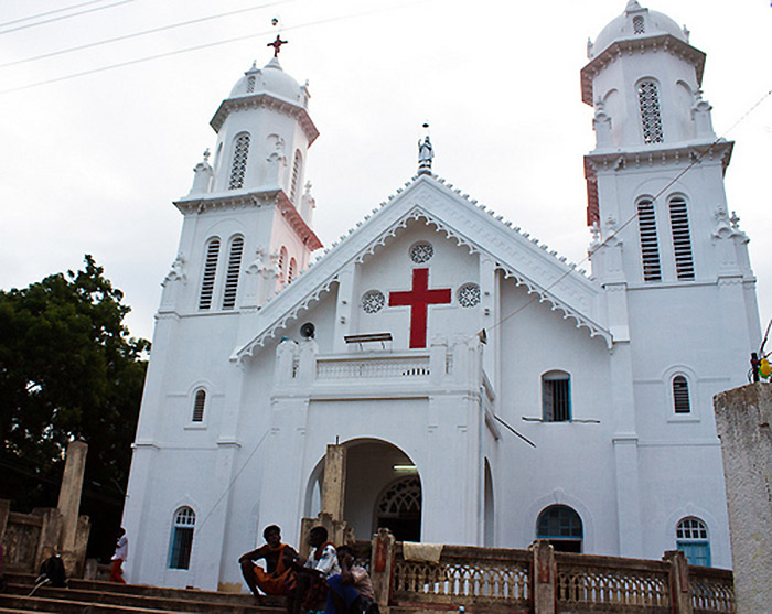 Tamilnadu Tourism: Oriyur Arulanandar Church, Ramanathapuram