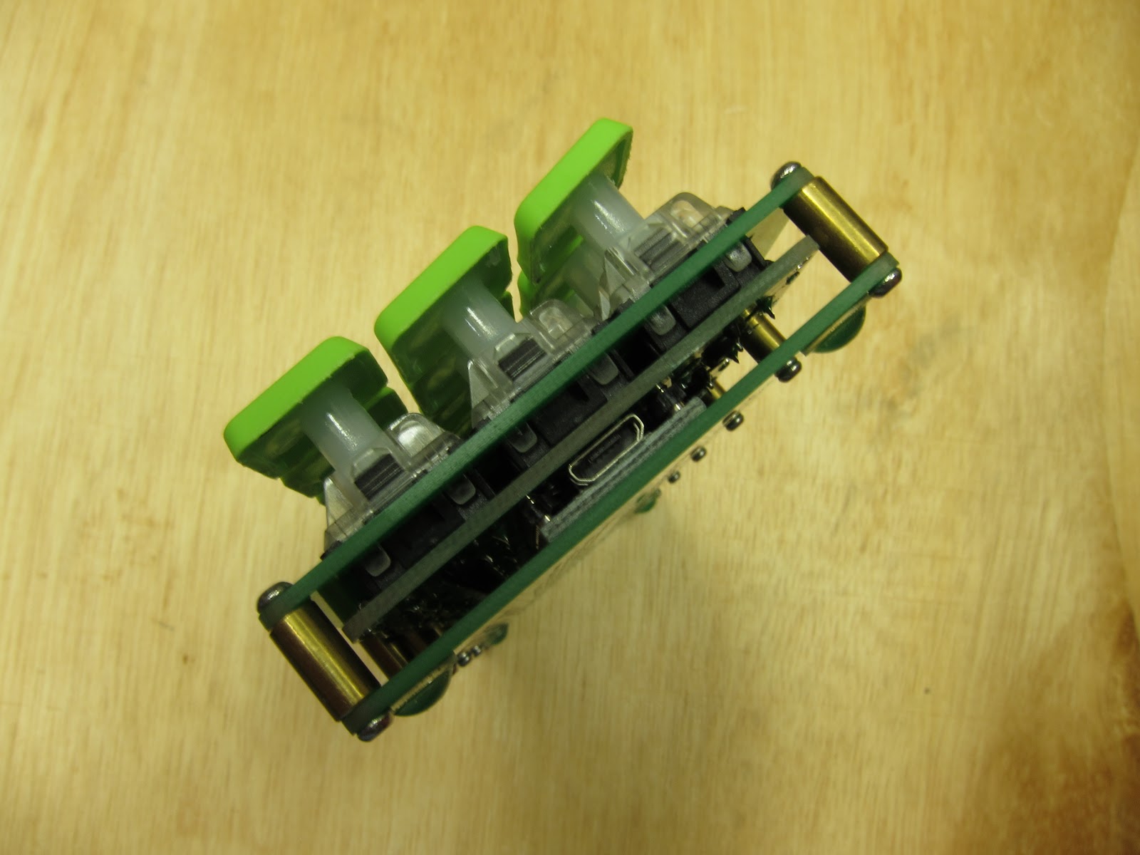 40% Keyboards: 16mm PCB plates