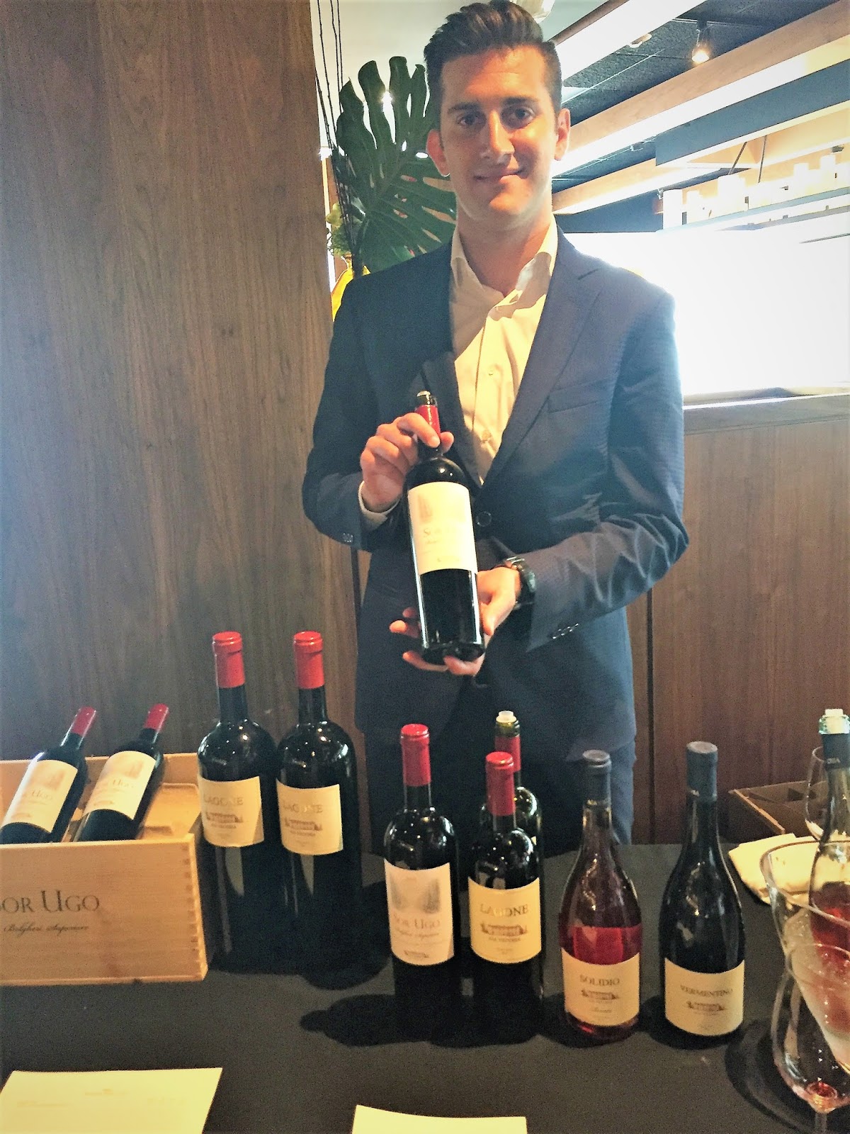 Vino Travels ~ An Italian Wine Blog: Vermentino of Toscana with Aia Vecchia