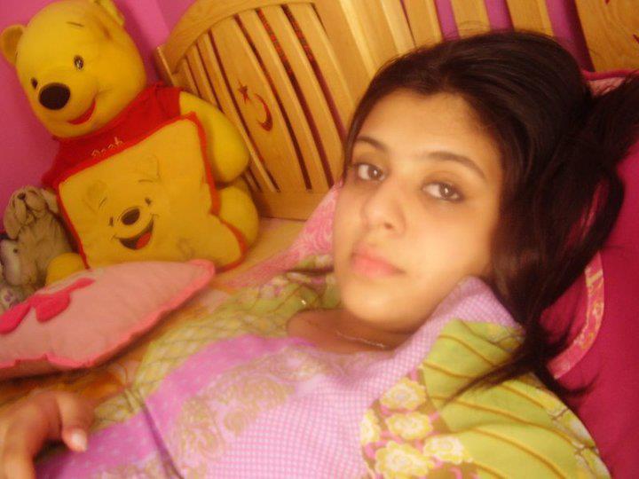 Wallpapers: Best Local Girls Pic.