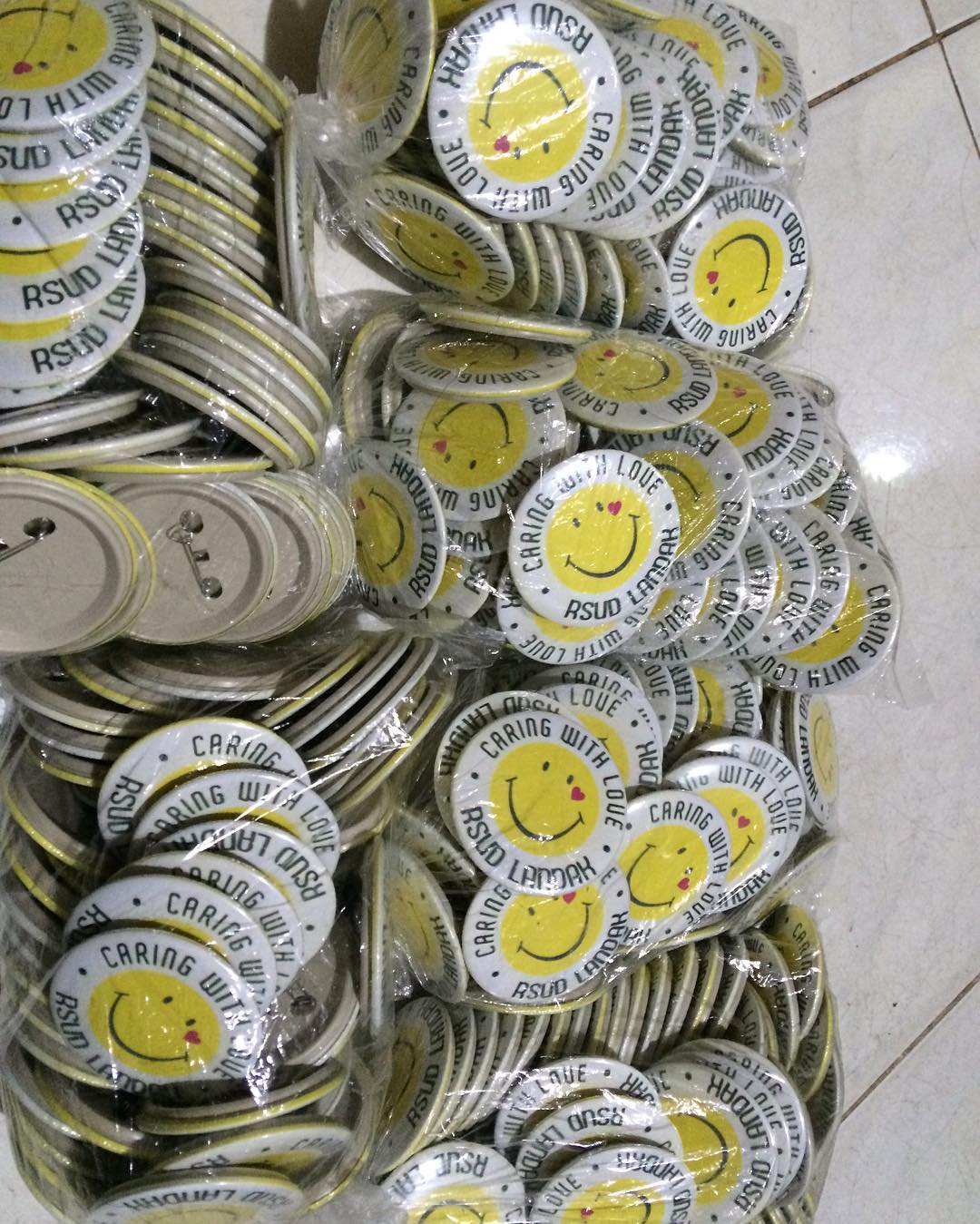 CETAK MURAH PIN BEKASI | PERCETAKAN MURAH DAN CEPAT DI BEKASI I 0895 ...