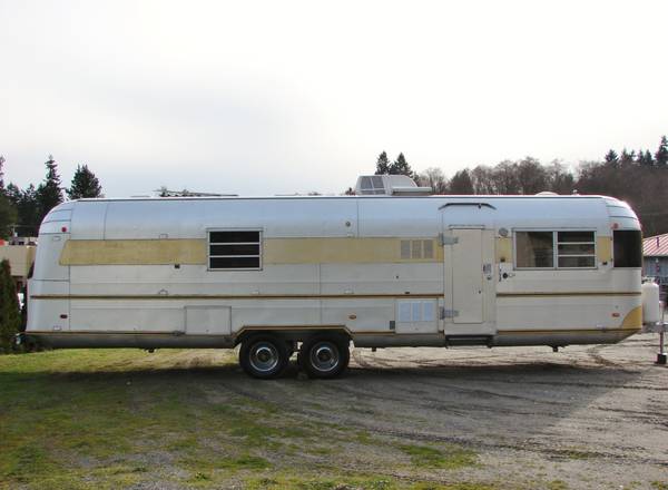 1973 Silver Streak Supreme Travel Trailer - RV & Camper