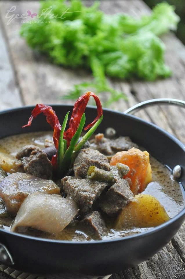 GeeHut: Kurma Daging Berkerisik