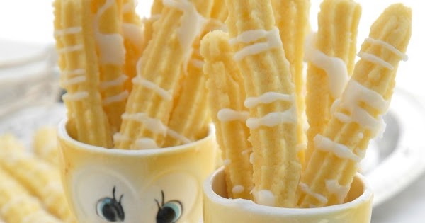 Pink Piccadilly Pastries: Lovely Lemon Straws