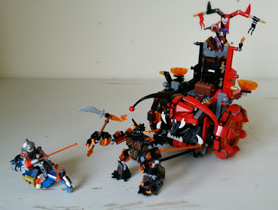 REVIEW: LEGO Nexo Knights 'Jestro's Evil Mobile' | The Test Pit