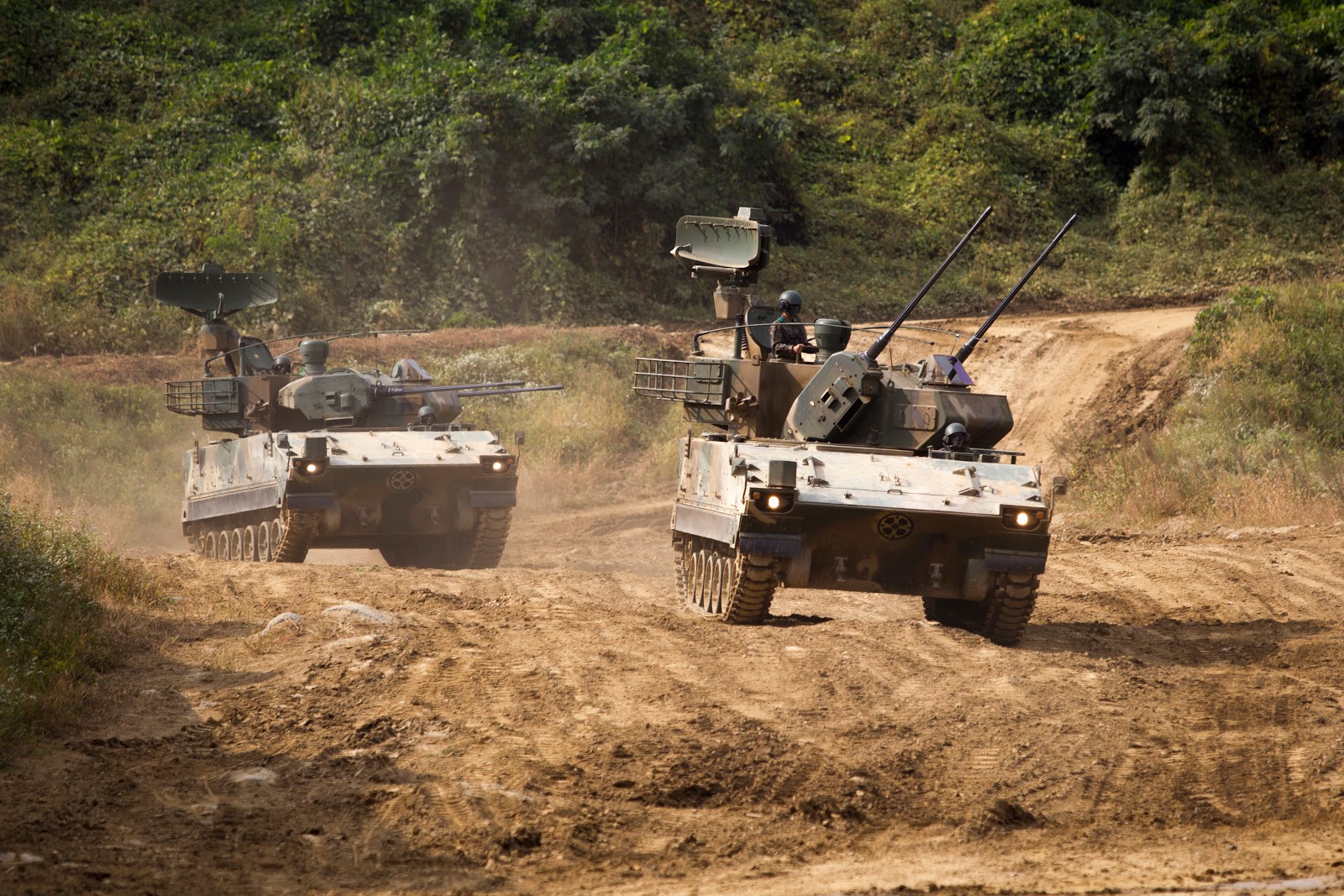 SNAFU!: S. Korean mechanized forces on exercise.