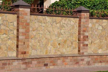 Pagar Rumah Menggunakan Batu Alam: Kuat & Estetis | Panel Lantai AAC