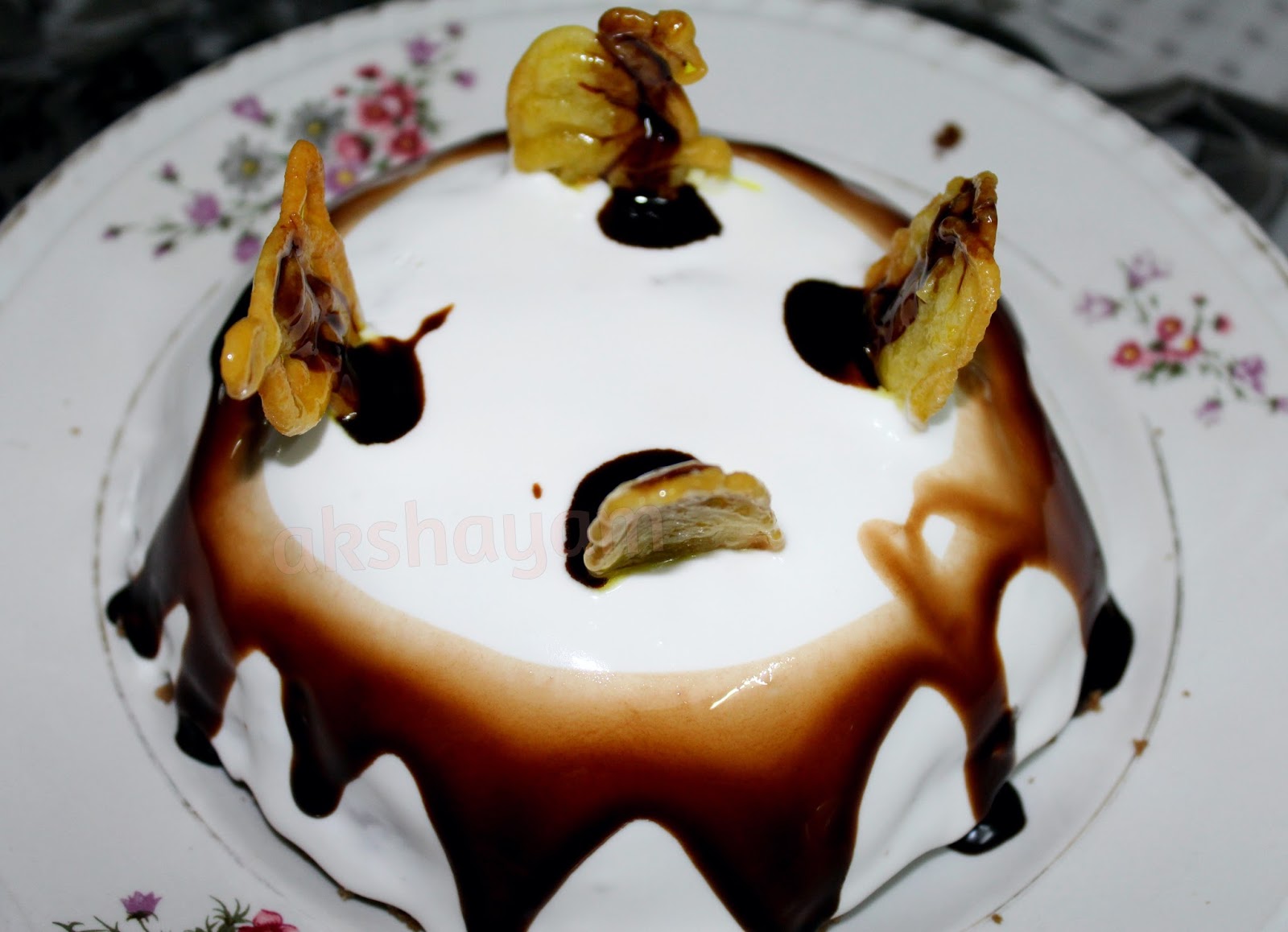 Chocolate Cake with Jalebi Crust ~ Home cooking