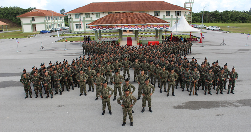 Portal Bujang Berani 10 RRD: PERBARISAN HARI ULANG TAHUN 10 RRD YANG KE-35