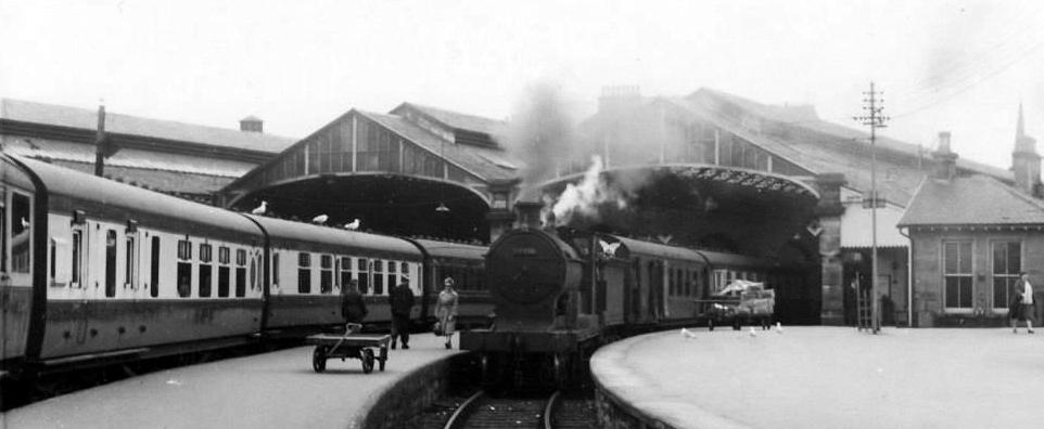Tour Scotland: Old Photographs Railway Station Inverness Scotland