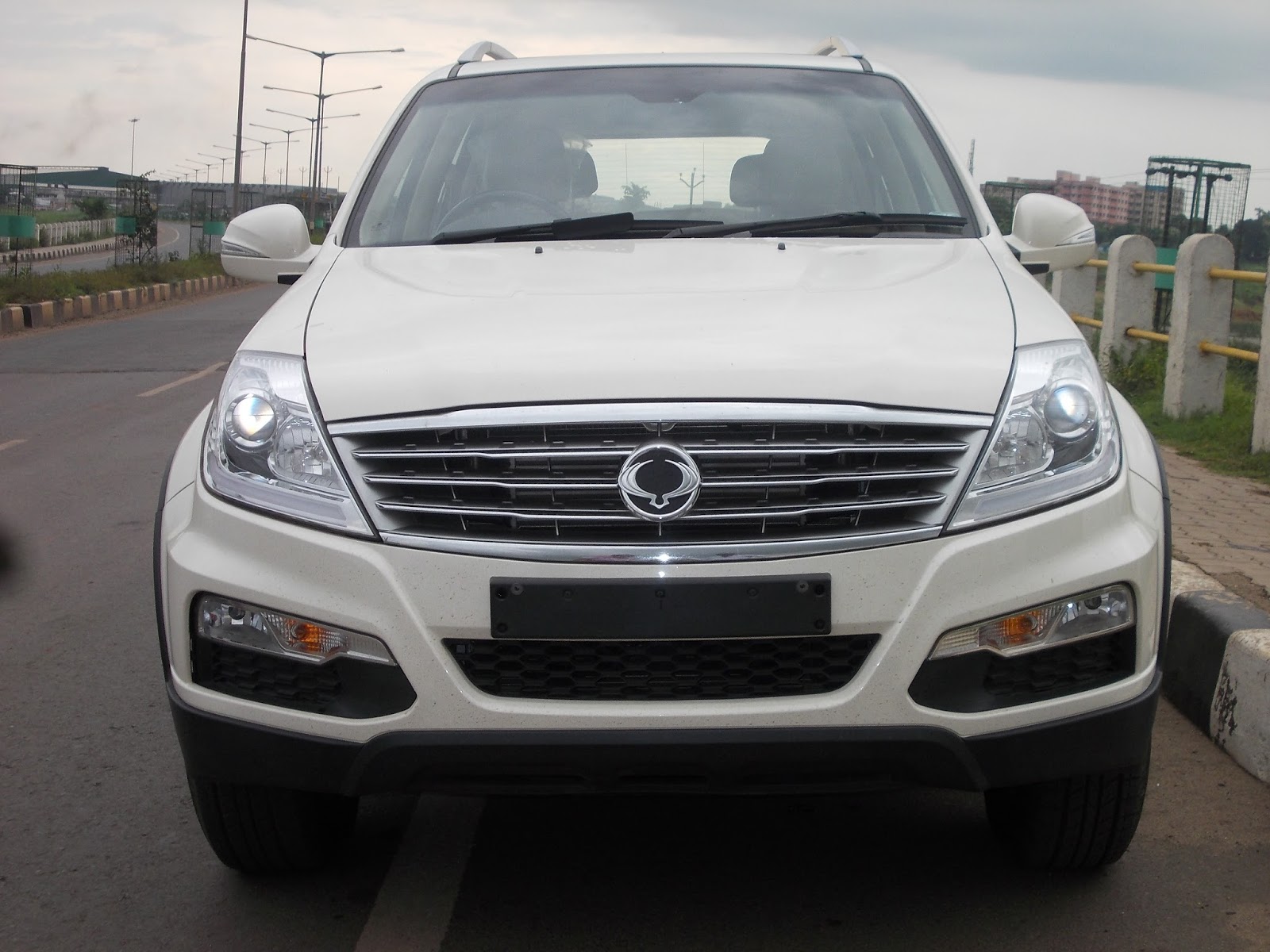 SSANGYONG REXTON : SsangYong Rexton RX7 A/T (AWD)