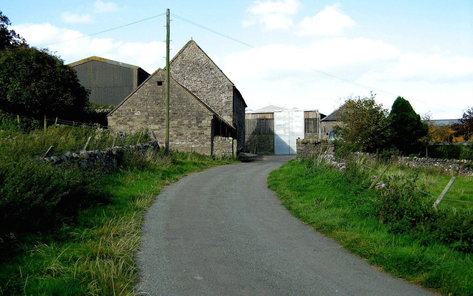 Staffordshire Photo: Farmyard main road