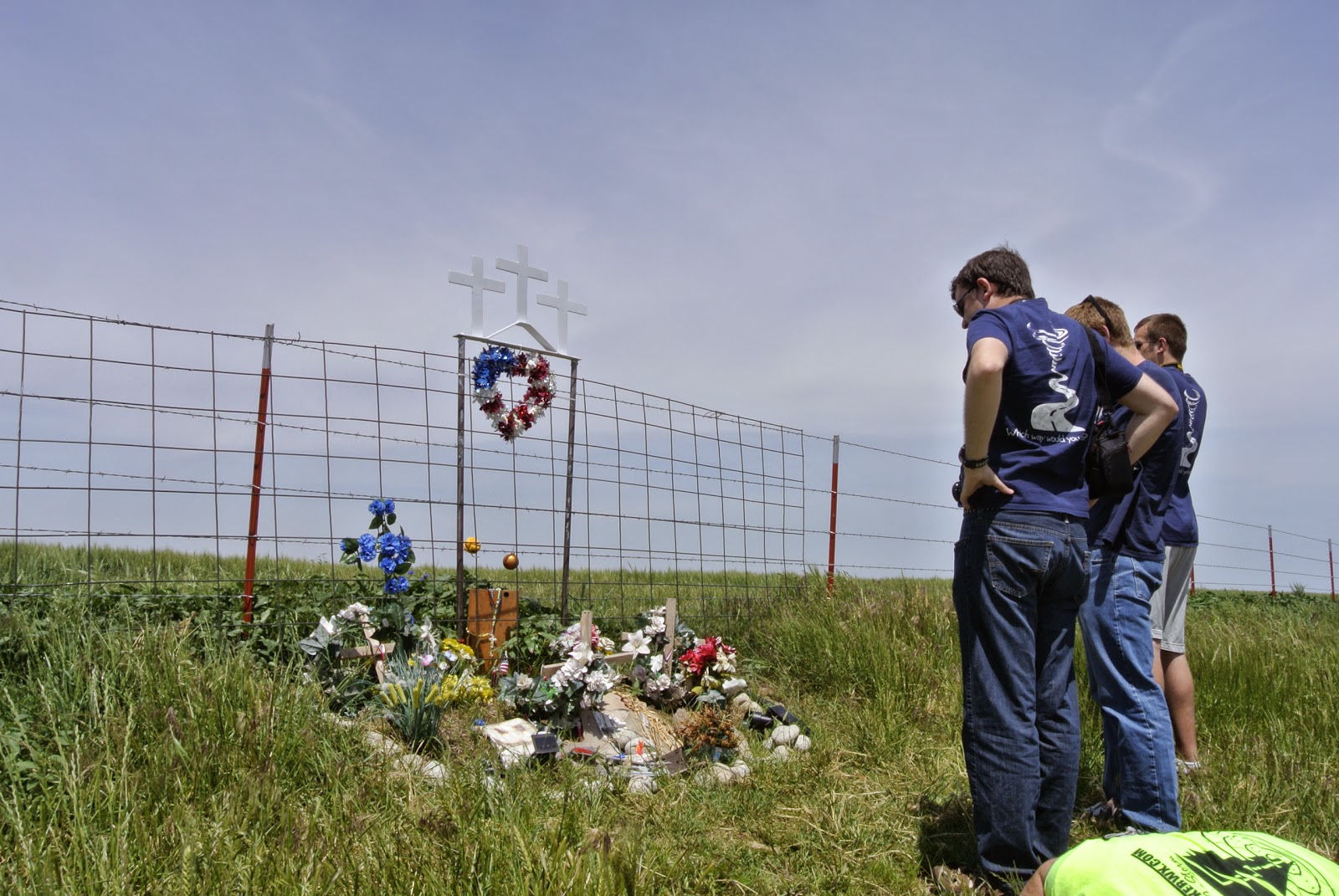 On The Storm Front: Remembering the TWISTEX Team: The Memorial Site