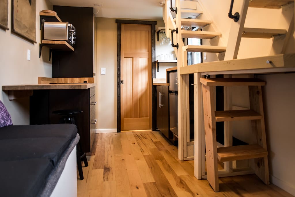TINY HOUSE TOWN: Beautiful Seattle Tiny House