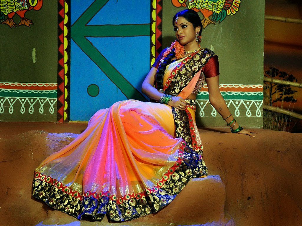 Celebrity Alert | Hot Celebrity Update: Tv Anchor Uday Bhanu HOT