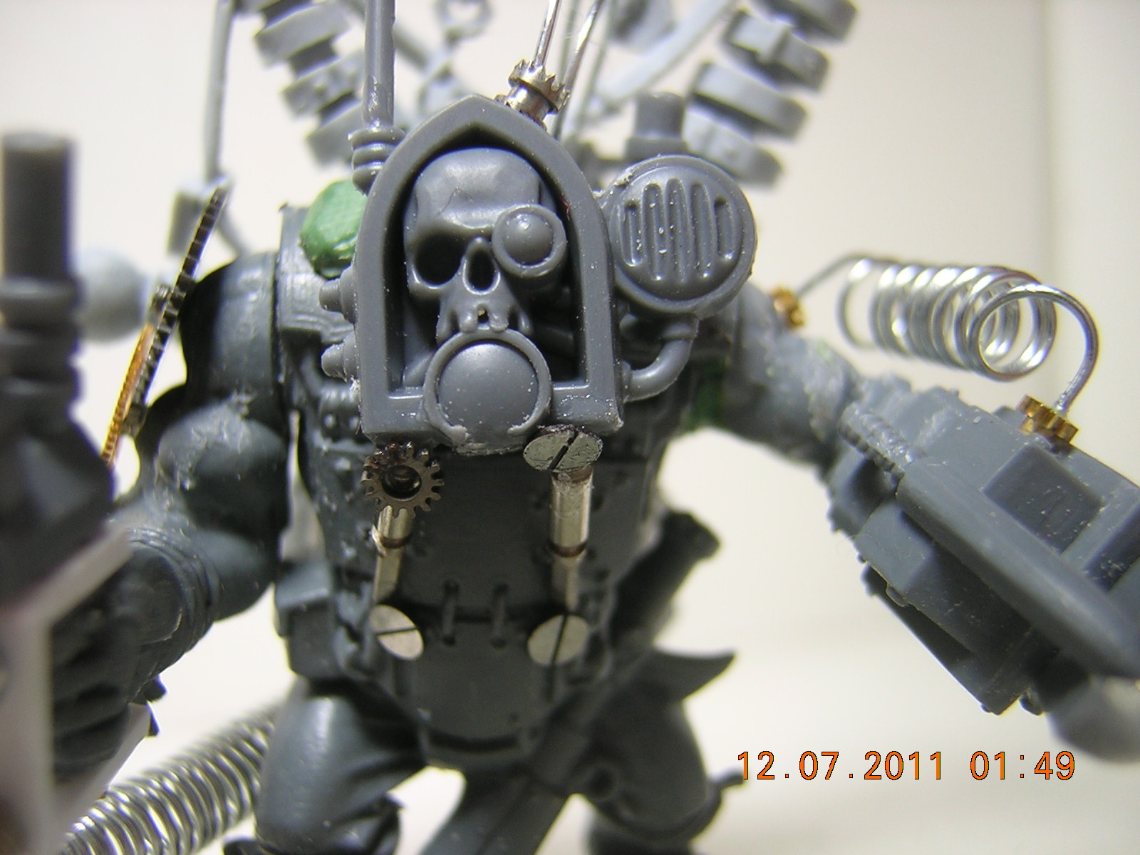 Warhammer 40k Orks (and more): A new Ork model..