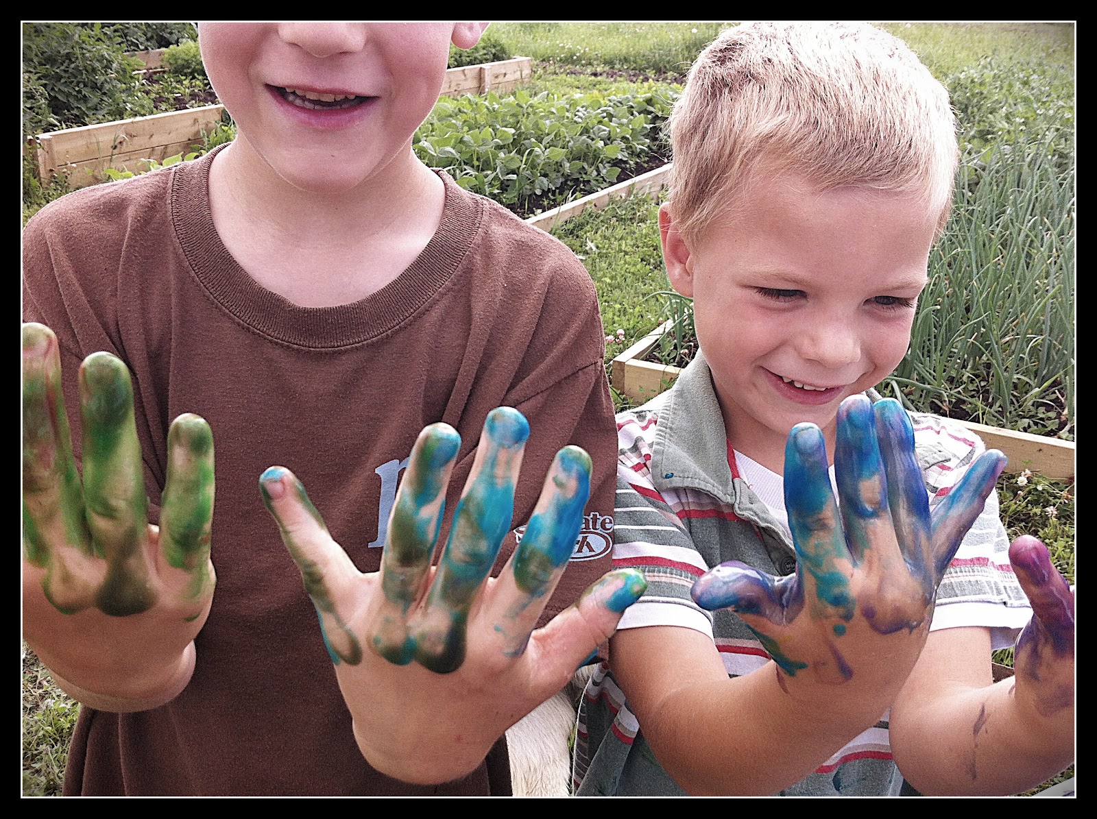 the vintage box: Embracing the Messy {finger paint recipe}