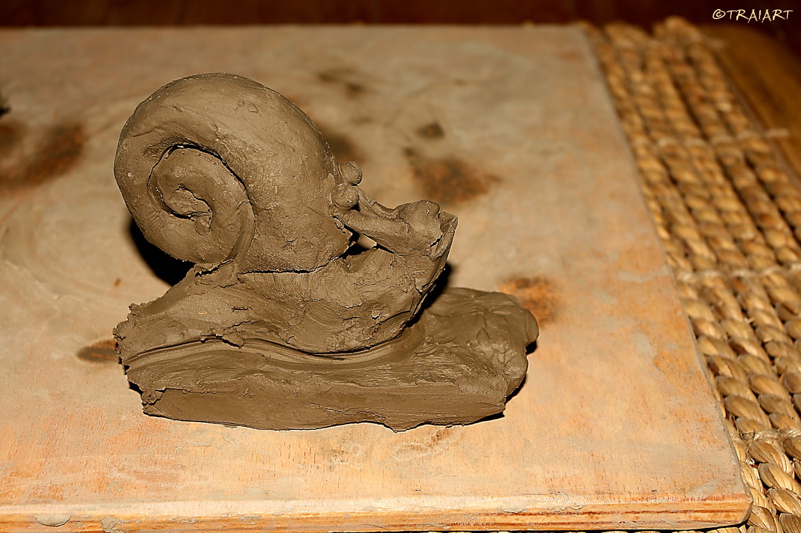 Cursuri de modelaj în lut: Melc, melc codobelc…