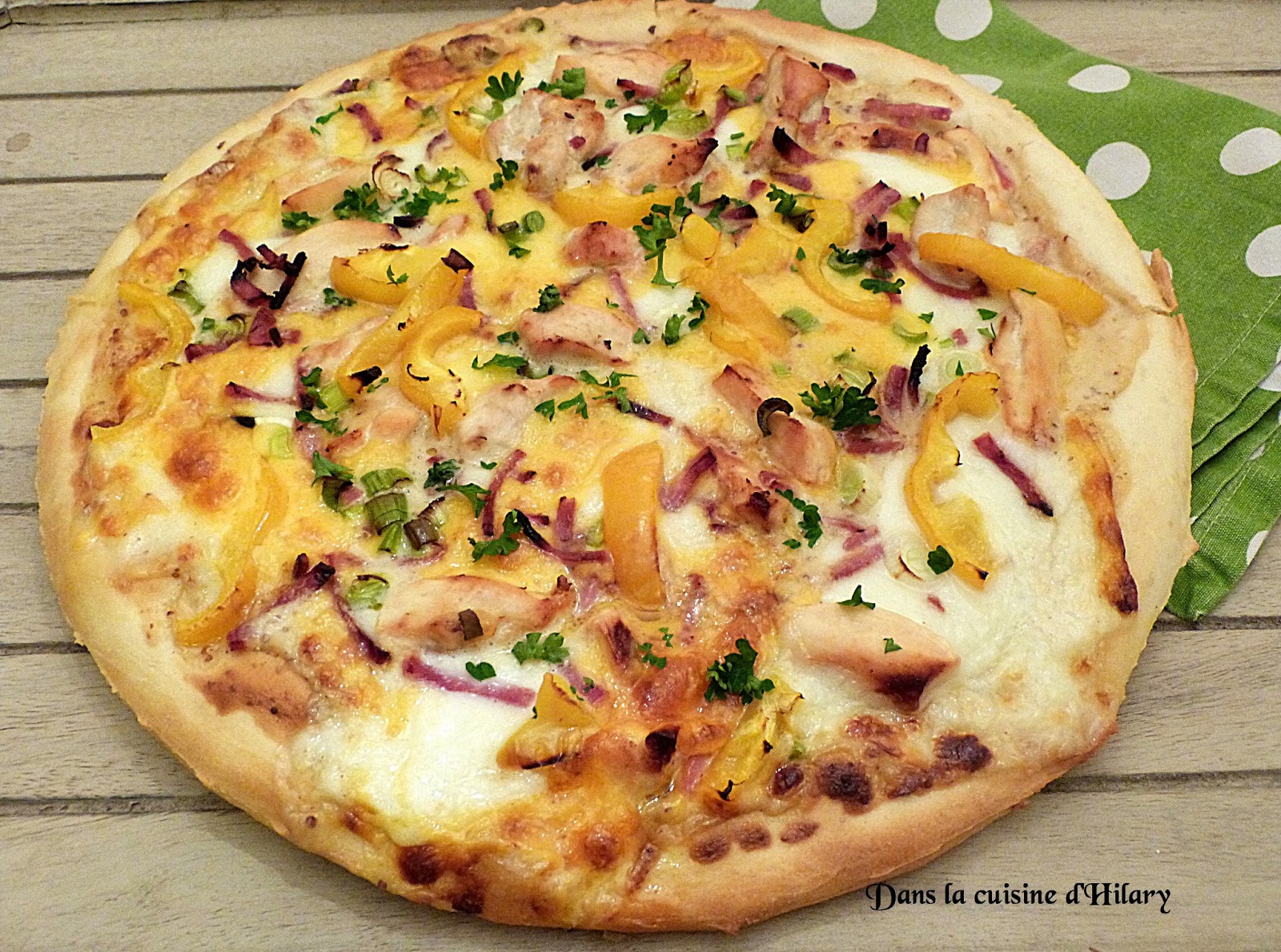 Dans la cuisine d'Hilary: Pizza poulet-bacon sauce moutarde et miel ...
