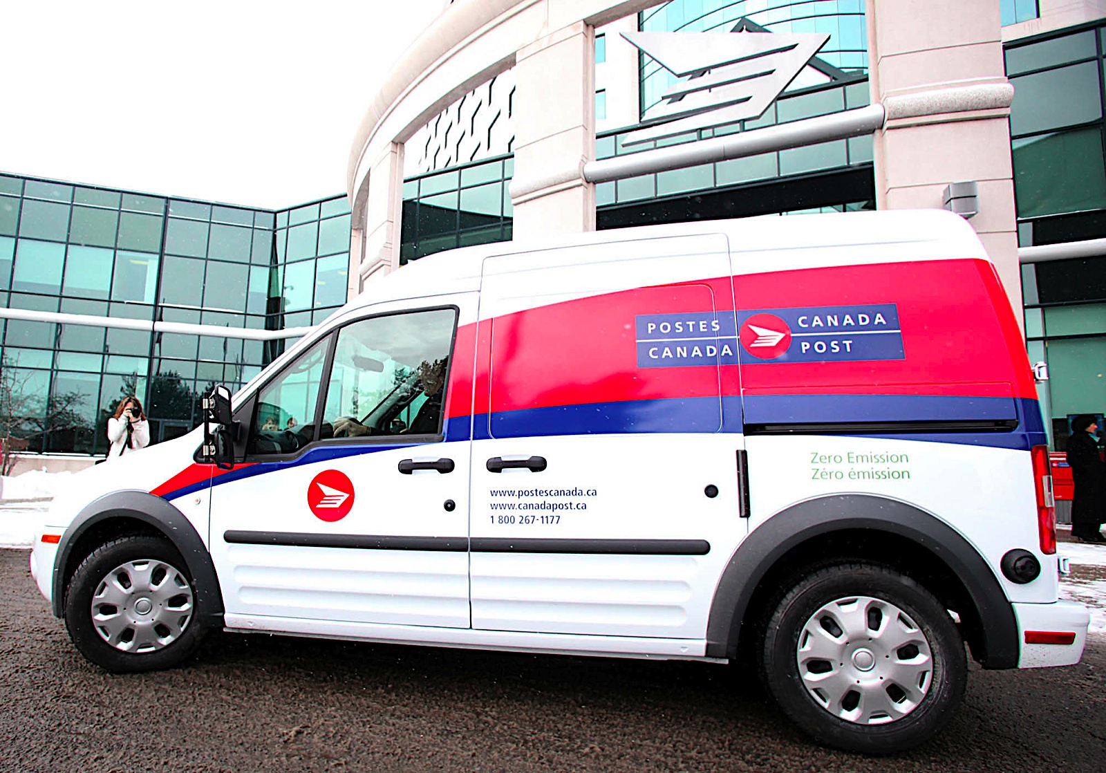 TIL the main vehicle for the US Postal Service, the Grumman LLV (Long ...