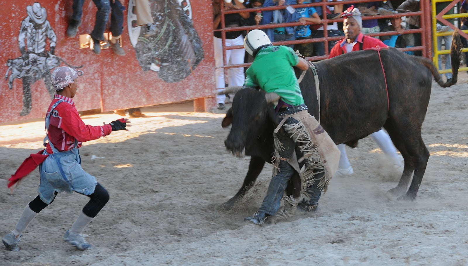 El ojo que te ve: EL RODEO CUBANO VIVE