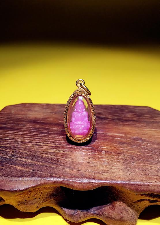 BestThaiAmulets.com: Rare Powerful Ruby Buddha Amulet Prosperity Good ...