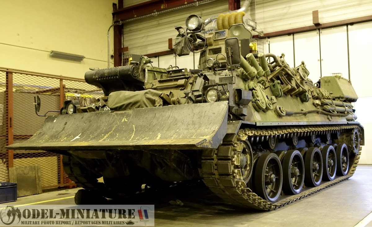 Military Photo Report: AMX-30 D / Recovery tank for VBCI.