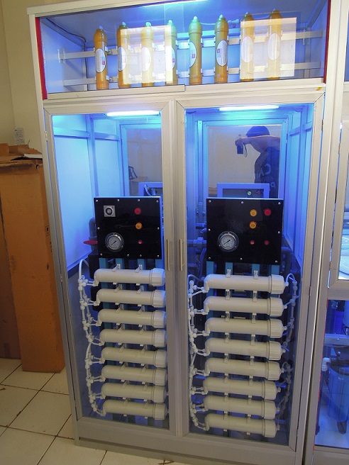 Abiyoso's Blog: Air Reverse Osmosis dengan Air Minum Isi Ulang Dalam ...