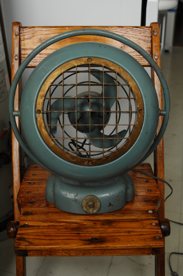 Our Vintage Adventures!: Gilbert Vintage Fan