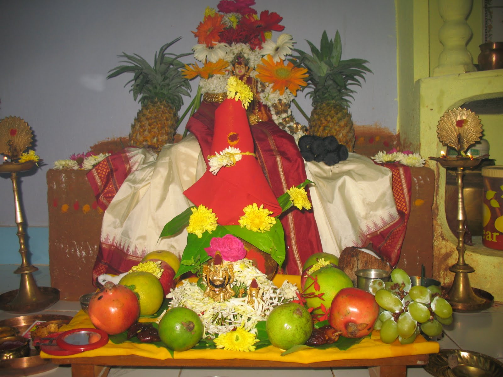 Free Stuff etc.. for you!: Lakshmi puja, Varalakshmi vratham, lakshmi ...