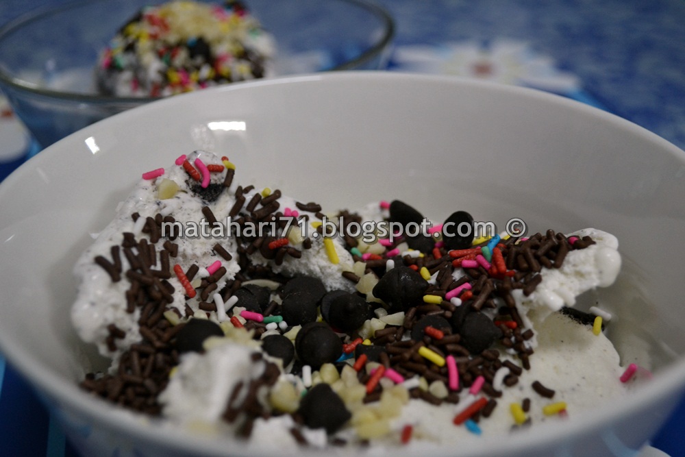 MATAHARI71: Aiskrim Oreo + Pelbagai jenis topping