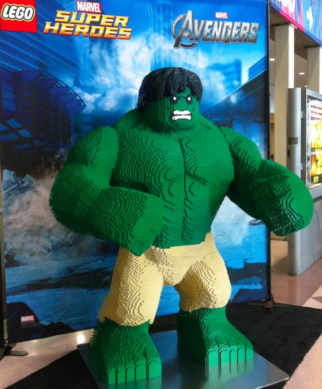 Marvel Discovery: Hulk feito de Lego