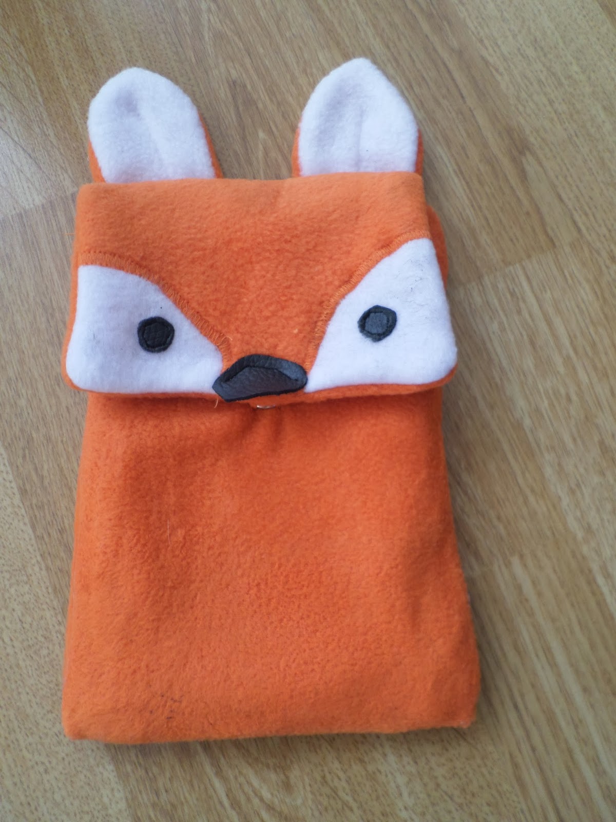 Luthaisea's Kit: Fox Pouch