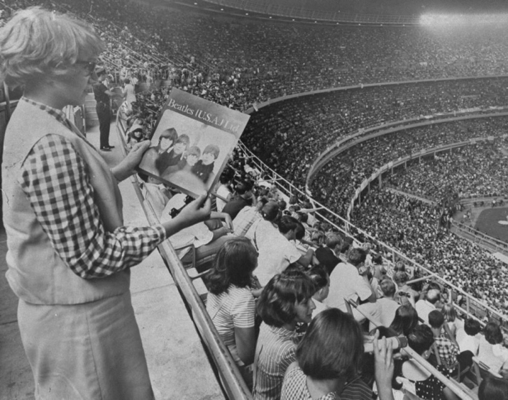 1965 Shea Stadium the Beatles' Biggest Concert – The First Rock Concert ...